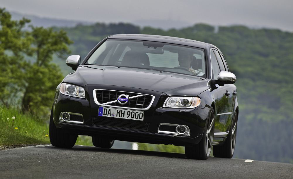 Volvo V70 technical specifications and fuel economy